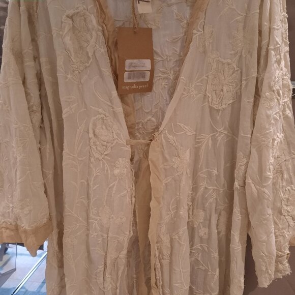 Magnolia Pearl | Dresses | New Cream Magnolia Pearl Cover Upwrap Size ...